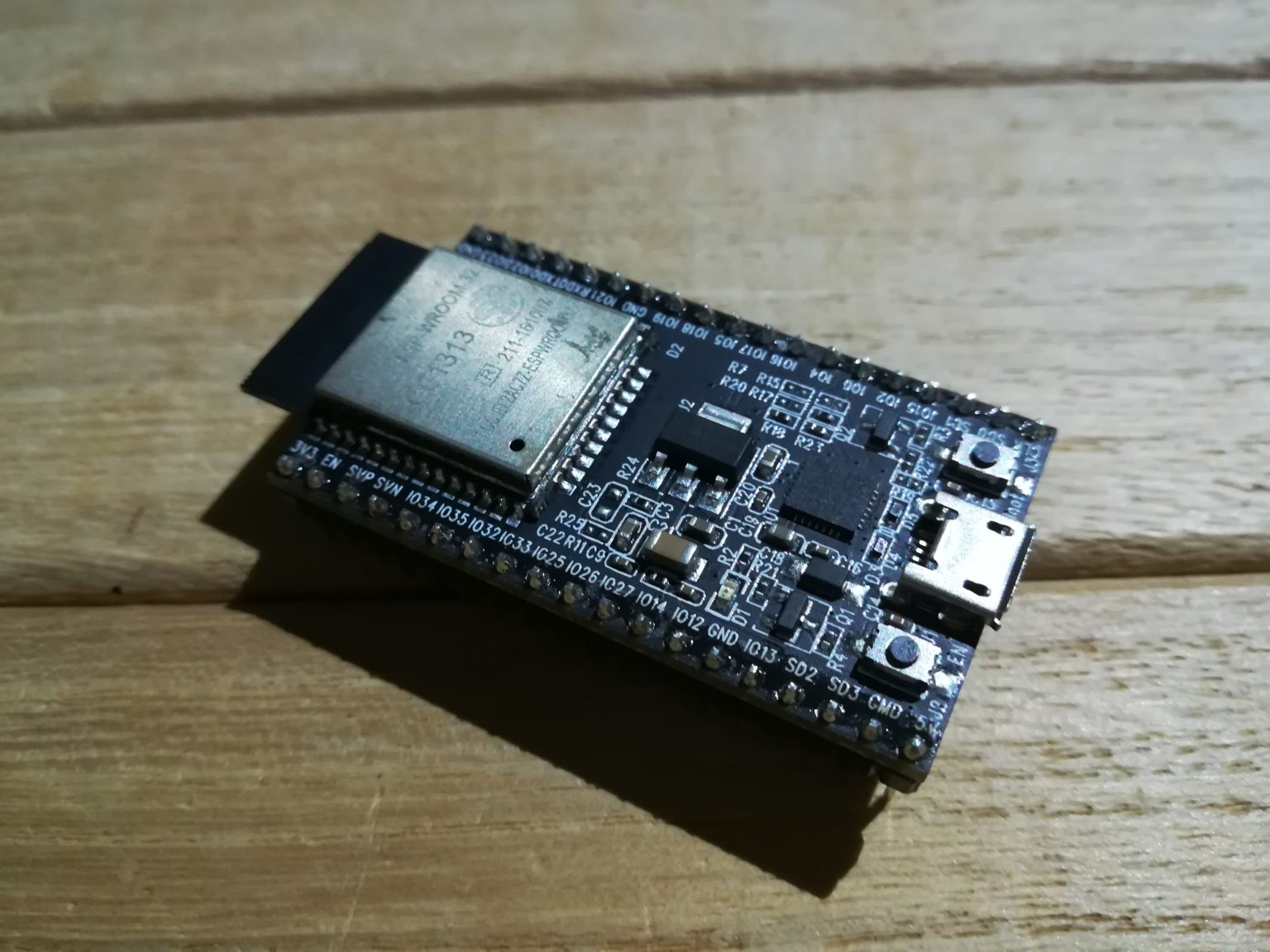 Arduino IDEにESP32開発環境をインストール | Revetroniqueのアート探訪